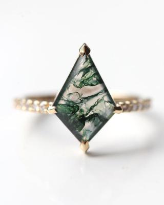 Cina L'esagono Moss Agate Ring con come donne di impegno del regalo suona in vendita