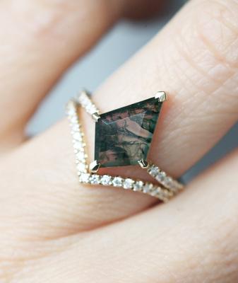 Cina Grande mazzo Ring Set di nozze di Moss Agate Statement di esagono in vendita