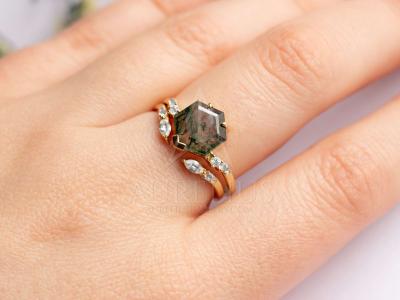 Cina Grande mazzo Ring Set di nozze di Moss Agate Statement di esagono in vendita