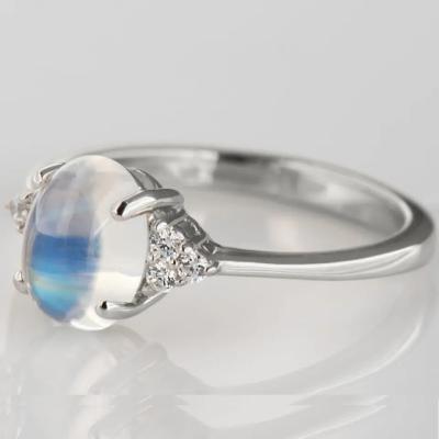 Cina L'ovale di 925 Sterling Silver Rainbow Moonstone Jewelry ha tagliato l'anello di fidanzamento d'annata di Moonstone per le donne in vendita