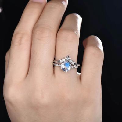 Cina 925 Sterling Silver Lady Wedding Ring Sets Inspired Promise Rainbow Natural Moonstone in vendita