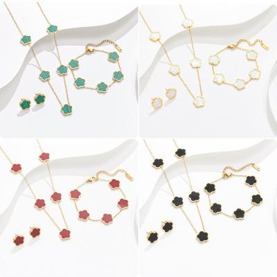 China Lucky Clover Stainless Steel Gold Jewelry Set Stainless Steel Gold Chain For Women for sale