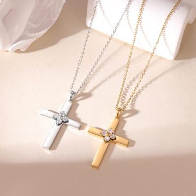 China Stainless Steel Cross Pendant Necklace with Clear Zircon Stone Flower for sale