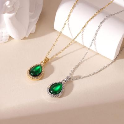 China Roestvrij staal sieraden halsketting met groene traansteen hanger in zilver en goud Te koop