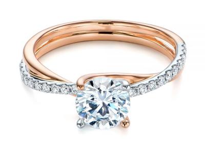 Cina Giro Criss Cross Diamond Ring Gold, 4 dimensione dell'anello di fidanzamento 6mm del forcone in vendita