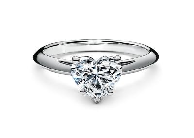 Cina il cuore dell'oro bianco 14K ha modellato il ODM dell'OEM di Diamond Engagement Ring 0.6ct in vendita