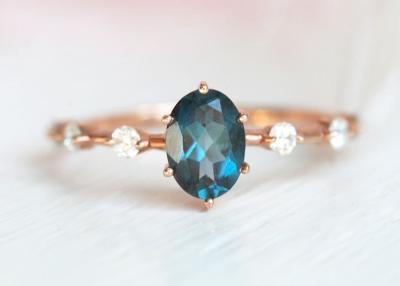 Cina 1.56ct Londra Topaz Ring blu, OEM ovale di Diamond Ring Round Cut di forma in vendita