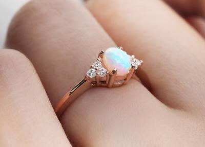 Cina Cobochon ha tagliato l'anello di oro 9K, dimensione naturale di 0.5ct Opal Ring 5×7MM in vendita