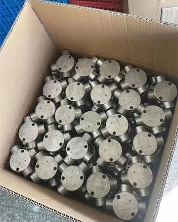 Connect EMT Conduit Pipe Aluminum Junction Box Angle a Way Circular Box