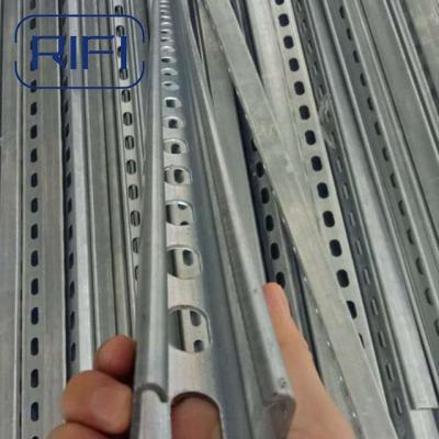 Cina Canali e accessori di supporto in acciaio al carbonio con finitura galvanizzata a caldo in vendita
