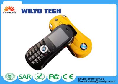 China A faixa do quadrilátero de 1,44 polegadas WM6 caracteriza o mini telefone da forma do carro do tamanho para crianças à venda