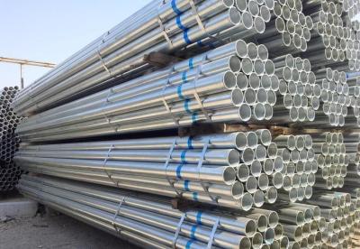 中国 5.0mmは溶接された鋼管の熱いすくいの円形600g/M2に電流を通した 販売のため