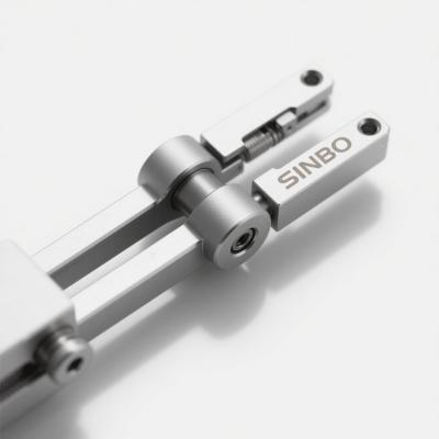 Китай Промышленный робот высокой точности с пневматическим сцеплением для сцепления пальцев надежная прочная конструкция для автоматизированной машины для обработки материалов продается