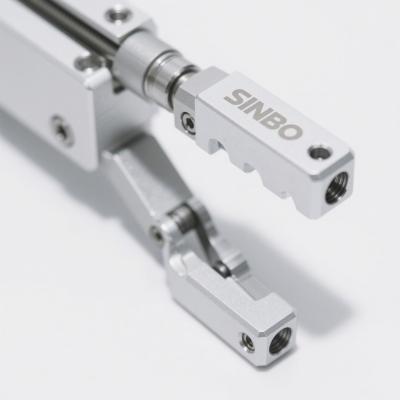 Китай Промышленный робот высокой точности с пневматическим сцеплением для сцепления пальцев надежная прочная конструкция для автоматизированной машины для обработки материалов продается