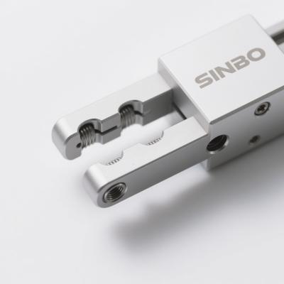 Китай Промышленный робот высокой точности с пневматическим сцеплением для сцепления пальцев надежная прочная конструкция для автоматизированной машины для обработки материалов продается