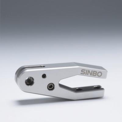 Китай Промышленный робот высокой точности с пневматическим сцеплением для сцепления пальцев надежная прочная конструкция для автоматизированной машины для обработки материалов продается