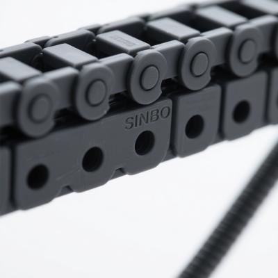 중국 산업용 로봇 기름 저항 나일론 케이블 운반기 고 유연성 소음 낮은 내부 분리 기지 지원 시스템 판매용