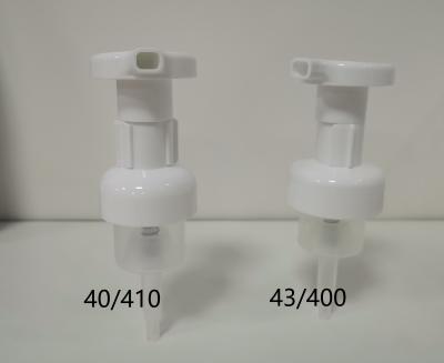 China Dispensador de creme para pele lisa Bomba de espuma de plástico para cuidados faciais com saída de 0,8 Cc à venda
