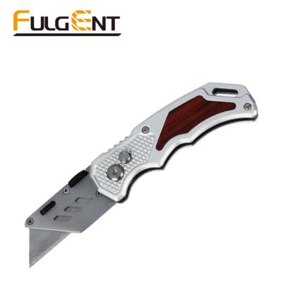 China Construction Folding Retractable Knife SK5 High Hardness Blades for sale