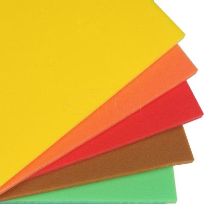 Cina Strati ignifugi della poliolefina della schiuma del PE collegati incrocio degli elementi dei materiali di isolamento in vendita