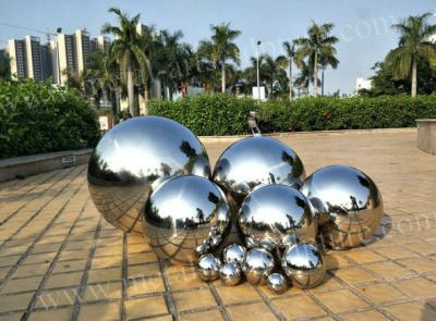 China Modern Artwork Stainless Steel Ball Sculpture Mirror Polished Surface Customized Size for sale