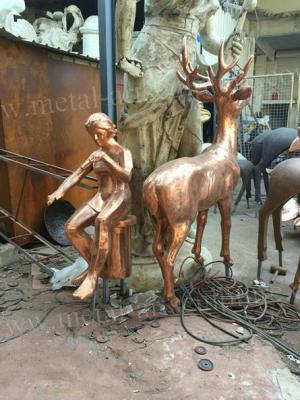 China Surface Painted Cast Bronze Sculpture Golden Color Copper Garden Sculptures for sale