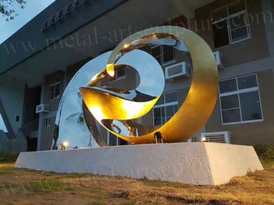 China Modern Stainless Steel Sculpture Curve Shape 4m Height Outdoor Ornaments for sale