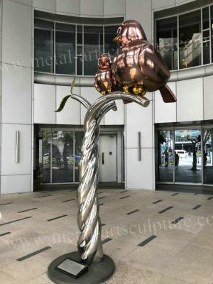 China Decor Polished Metal Bird Sculpture , Modern Metal Garden Sculptures For Hotel Lobby for sale