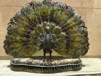 China Home Decor Peacock Garden Sculpture Waterproof Weatherproof With Resin Material for sale