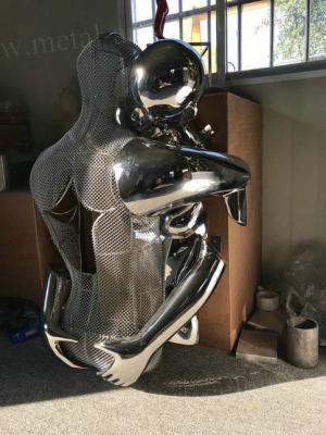China Impressive Metal Yard Sculptures Lover Figure Statue As Gallery Display for sale