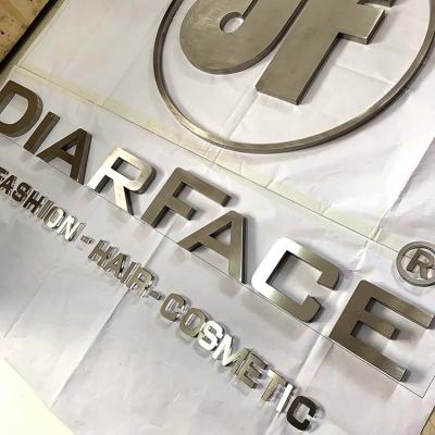 Cina Spazzola d'argento anteriore 3D Metal Letters Company Logo Sign Electroplated del deposito in vendita