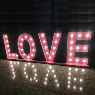 Cina Lettere di amore principali di nozze del segno della lettera della tenda foranea della lampadina 3ft 4ft in vendita