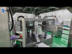 Volledig automatische 30 ml vloeibare verpakkingsmachine voor zachtdrankverwerkingsinstallatie SUS304