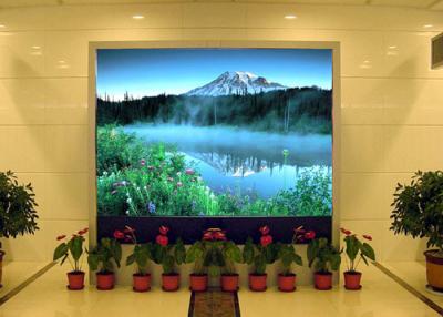 China High Definition Indoor Flexible LED Screen , Anti - rust Multi Color LED Display Board for sale