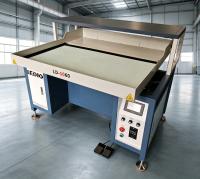 China Garment Crystal Rhinestone Shaking Machine Auto type for sale