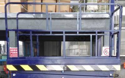 China 1600kg Size in 2600x1500x2450mm Truck Mounted Aerial Lift  with 10m  Lifting Height for sale