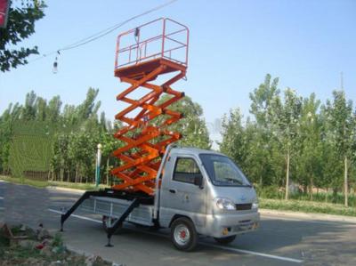 China 2040kg Telescopic Scissor hydraulic Lift platform with 2400x1500MM Table Size for sale