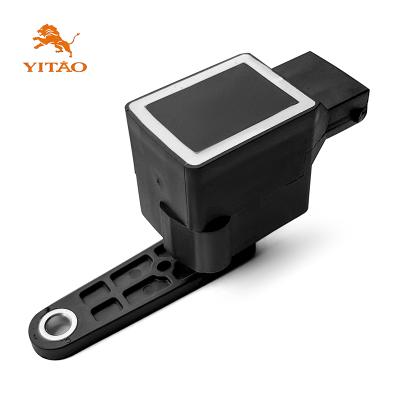 China Headlight Level Sensor 0105427717 Compatible with Mercedes-Benz W203 C-Class for sale