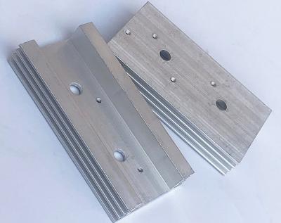 Chine Radiateur résistant de puissance de corrosion de pression faite sur commande avec la couleur faite sur commande à vendre