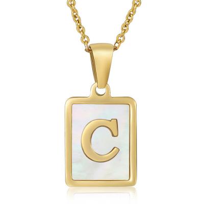 Cina Semplice 15*12MM in acciaio inossidabile 3D Shell Letter Necklace Donna Titanio Acciaio 26 Letter Pendenti in vendita