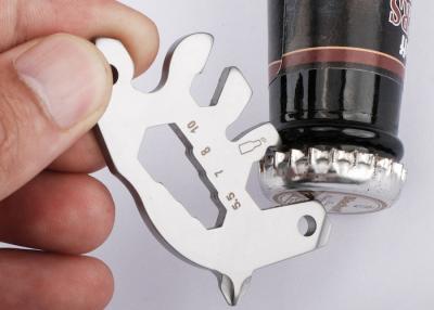 Cina 55MM Lightweight And Animal Design Metal Bottle Opener Durable Item Stainless Steel Multi-purpose EDC Tool Card in vendita