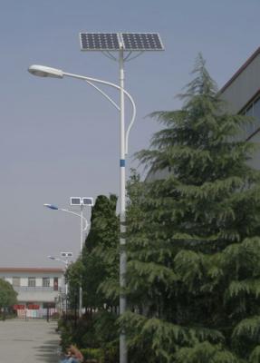 中国 Solar Powered LED Street Lights, Aluminum + PC Material, IP67 Waterproof Rating 販売のため