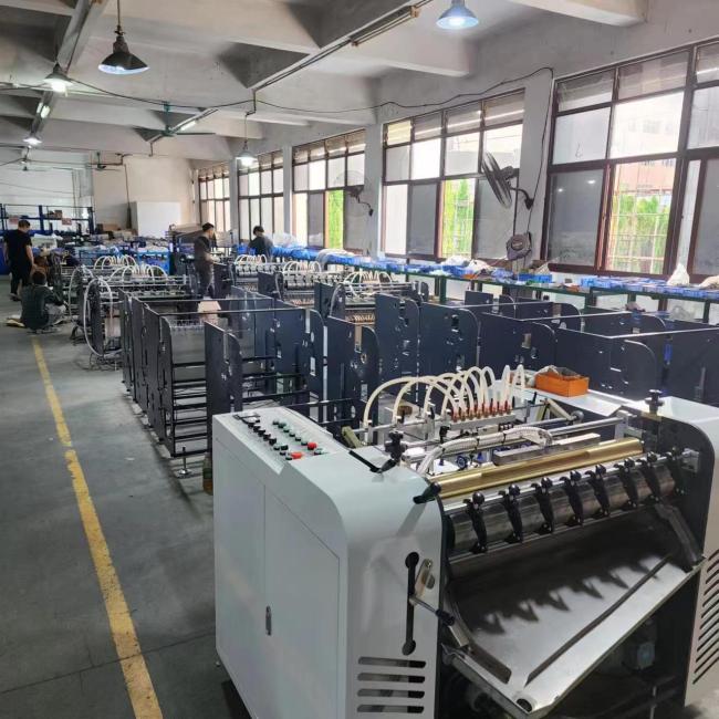 DG850B Feeder Gluing Machine Rigid Box Paper Sheet Forming Machine