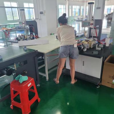 China Semi Automatic Gift Box Bubble Pressing Machine For Rigid Boxes Smooth Packaging Solution for sale