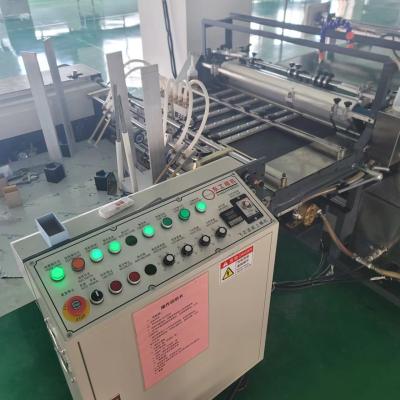 China Sheet Fed Paper Box Cover Gluing Machine Wine Box Cover Pasting Machine For Finishing for sale