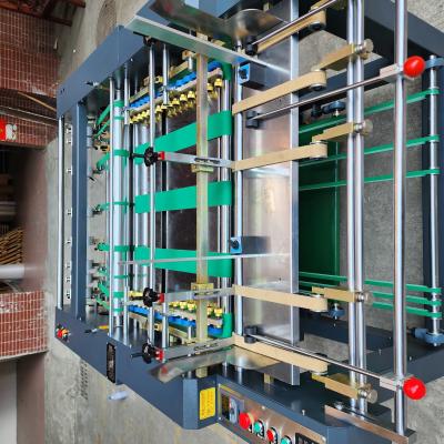 중국 자동 정렬 자동 V 홈 가공기 고정밀 매끄러운 절단 판매용