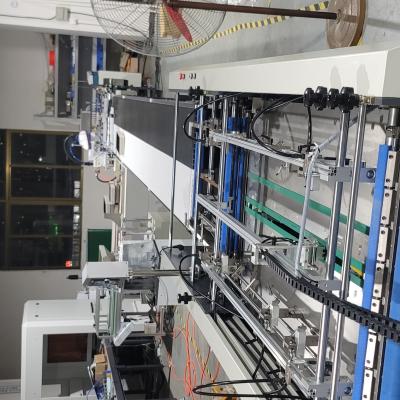 China Máquina plegadora de estuches precisa para libros, máquina automática para hacer estuches en venta