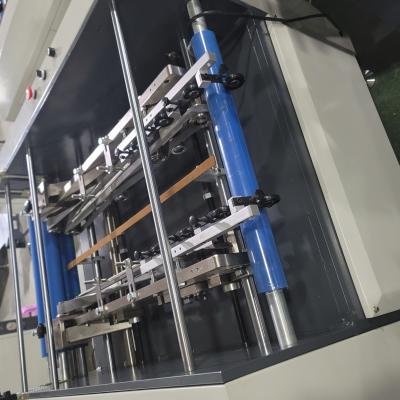 China Máquina plegadora de estuches precisa para libros, máquina automática para hacer estuches en venta