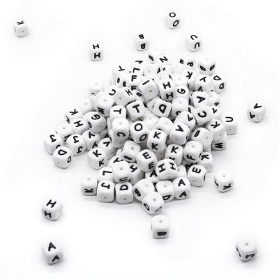 Cina Non-Toxic Material 12mm Baby Teething Beads BPA Free Silicone Cube Single Alphabet Letter Beads in vendita