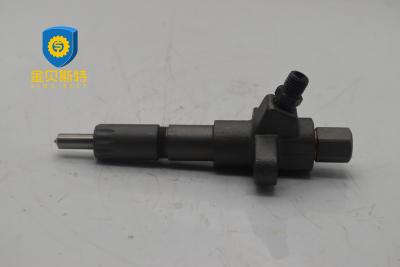 China 1153004210 Excavator Engine Fuel Injector For ISUZU 4BG1 6BG1 HITACHI ZX230 for sale